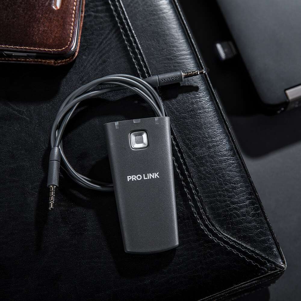 Widex PRO LINK - small, wireless fitting device | Widex Pro